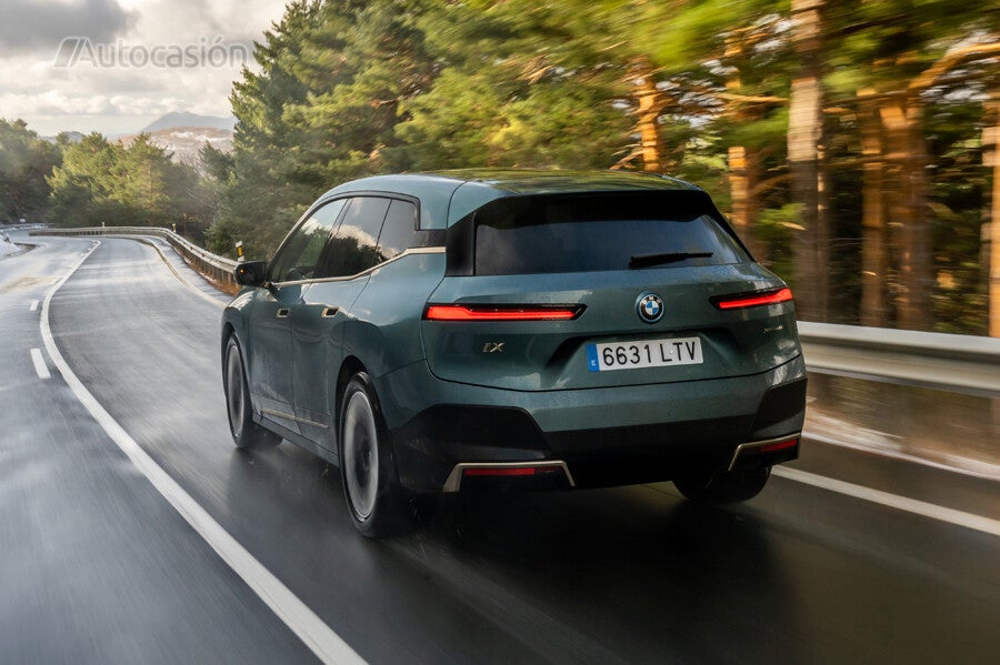 Primera prueba del BMW iX 2022: la dimensión paralela | Autocasión