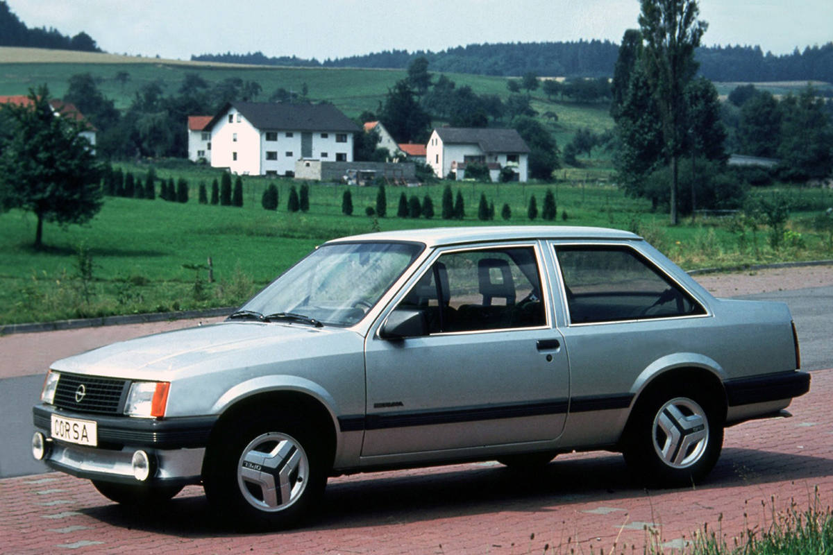 Coches míticos: Opel Corsa, el alemán del Naranjito | Autocasión