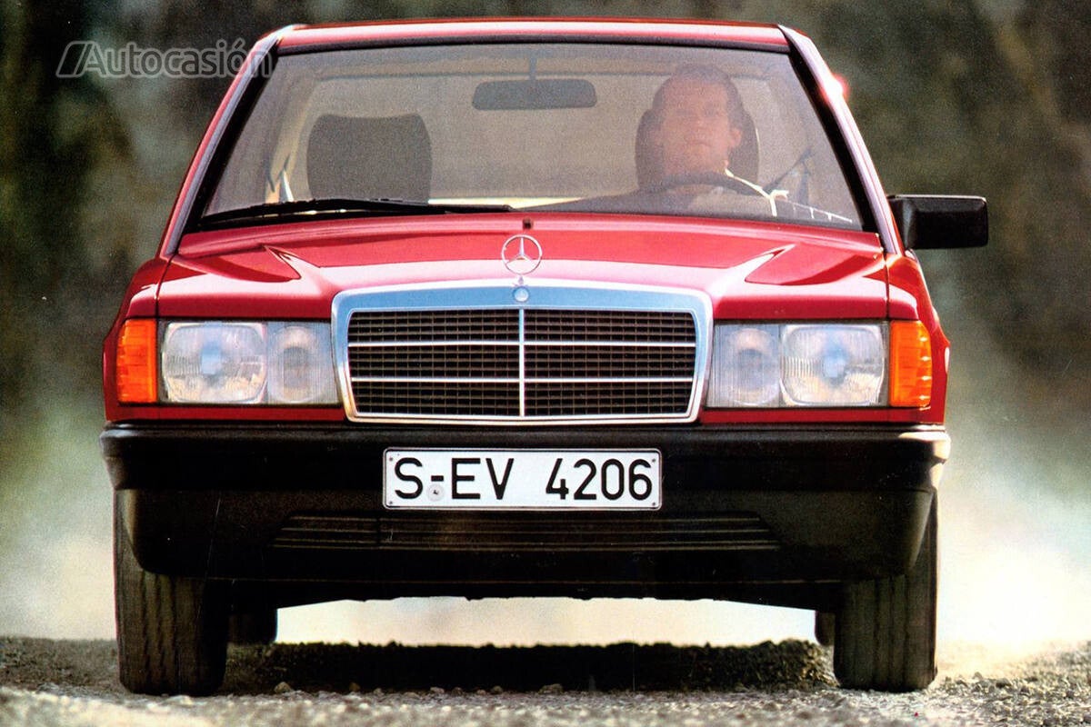 Coches míticos: Mercedes 190, el baby Benz se hace mayor | Autocasión