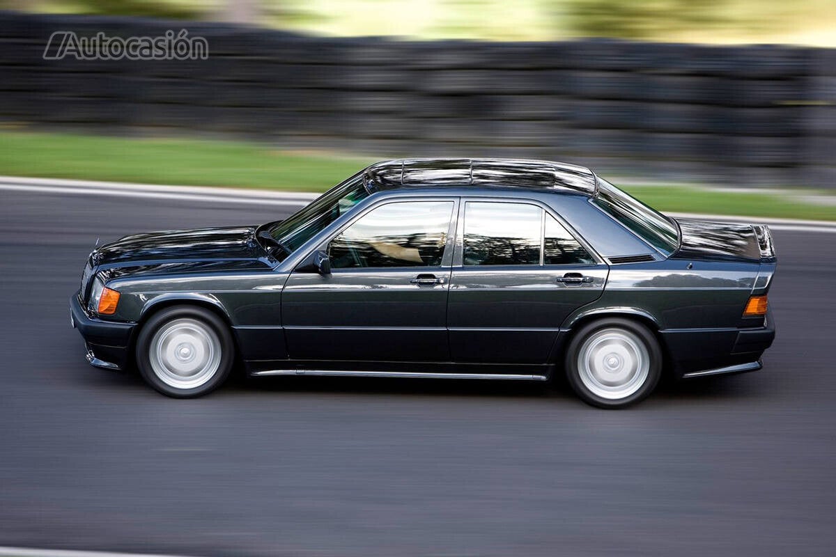 Coches míticos: Mercedes 190, el baby Benz se hace mayor | Autocasión