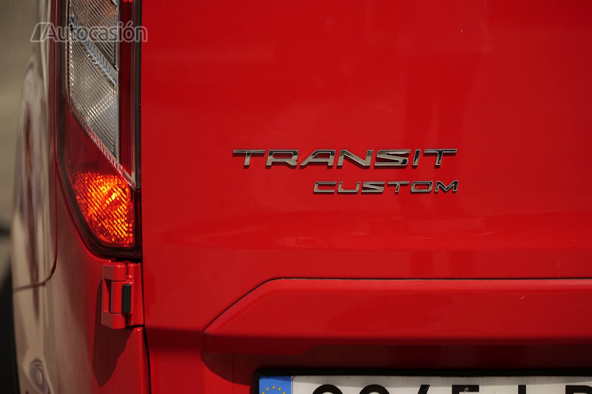 Prueba de la Ford Transit Custom PHEV 2022: ¿es rentable? | Autocasión