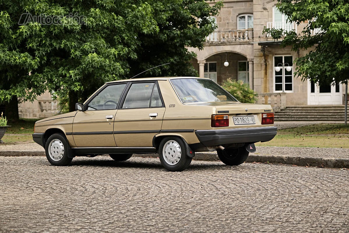 VÍDEO| Probamos el Renault 9 GTD, el diésel más vendido | Autocasión