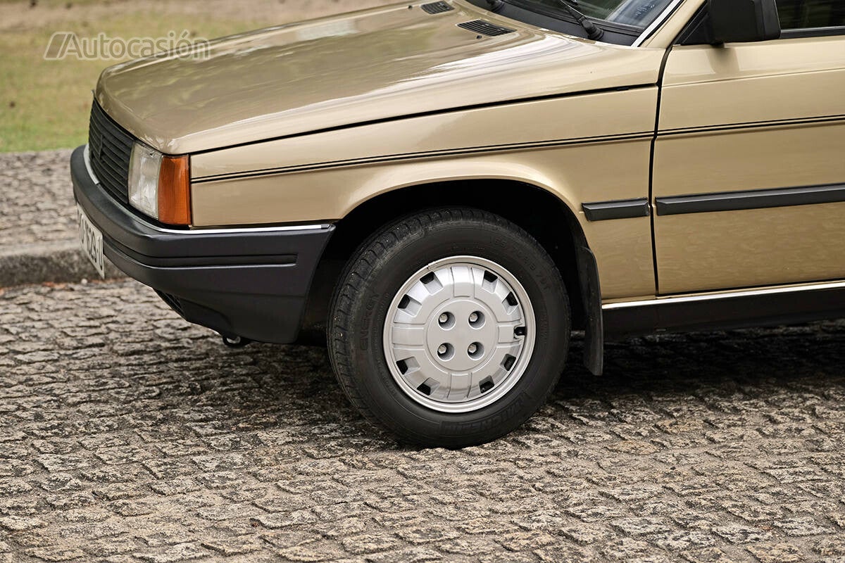 VÍDEO| Probamos el Renault 9 GTD, el diésel más vendido | Autocasión