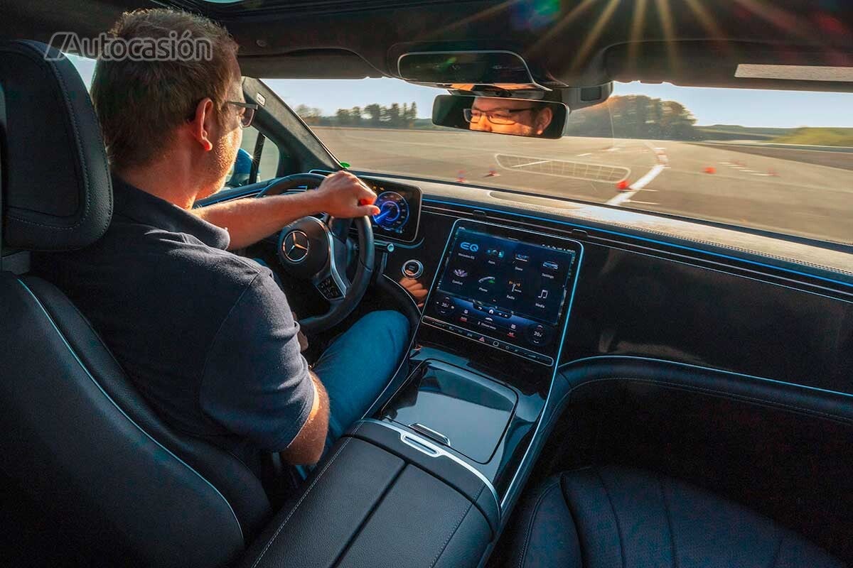 Mercedes quiere que sus coches no tengan accidentes en 2050 | Autocasión