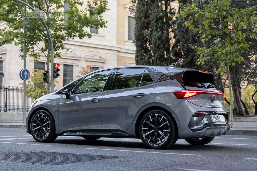 Primera prueba del Cupra Born e-Boost: GTI eléctrico | Autocasión