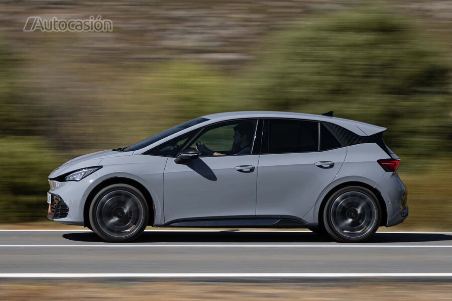 Primera prueba del Cupra Born e-Boost: GTI eléctrico | Autocasión