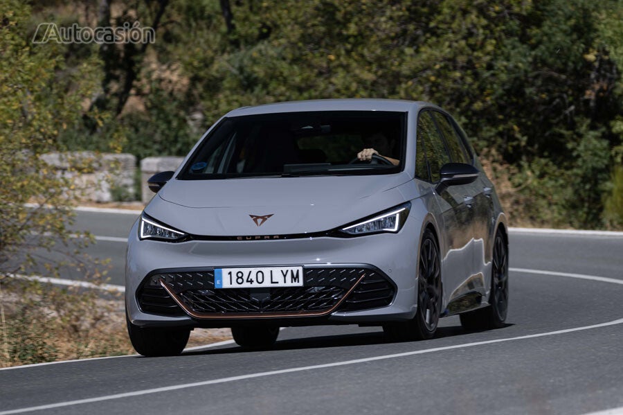 Primera prueba del Cupra Born e-Boost: GTI eléctrico | Autocasión