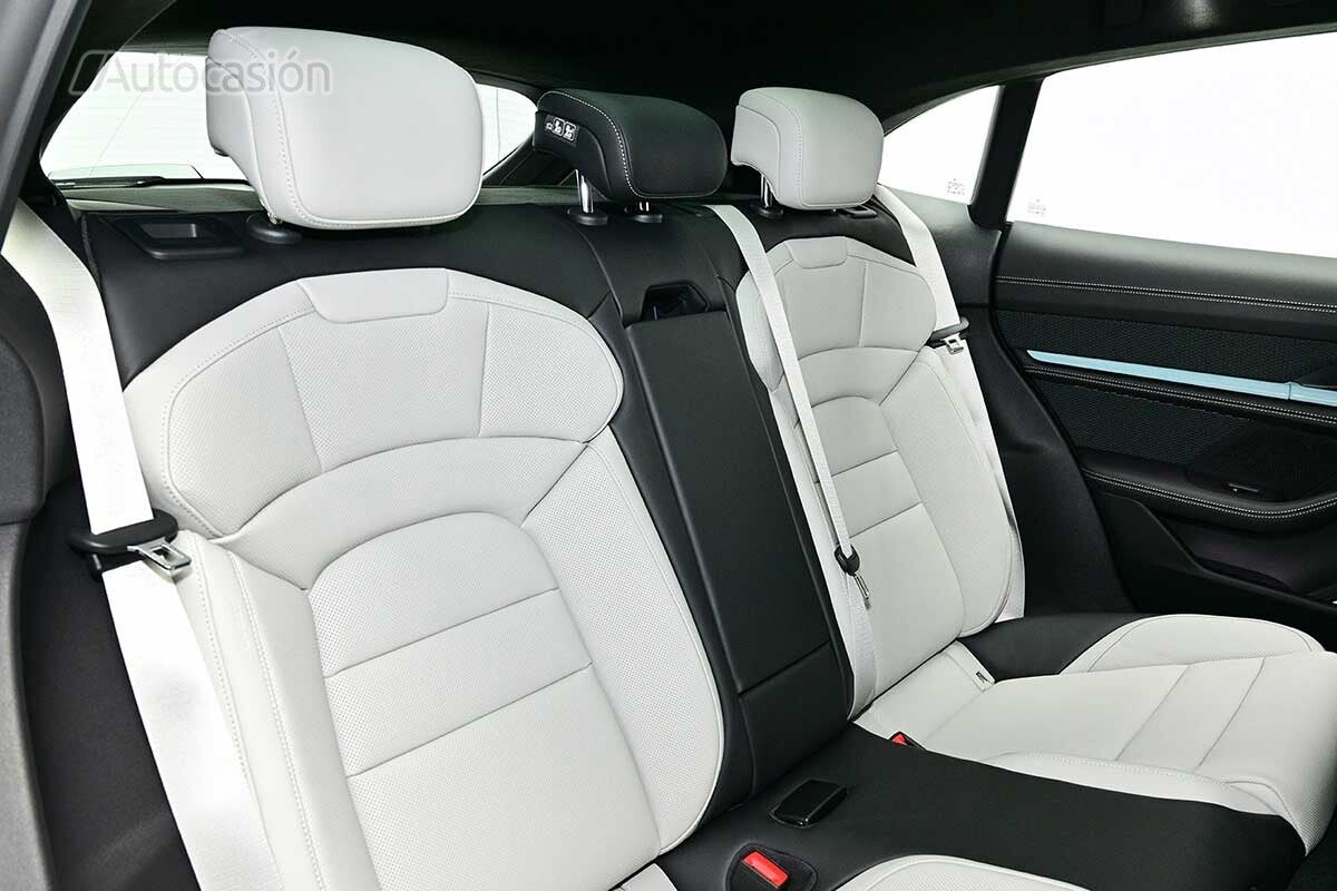 Una estrella del K-Pop diseña un Taycan exclusivo con ayuda de Porsche ...