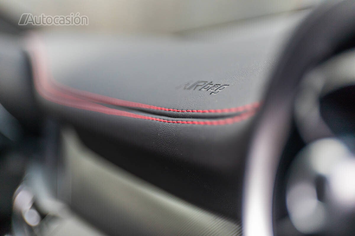 Estrenamos el renovado Alfa Romeo Giulia MY 2023, así ha cambiado ...