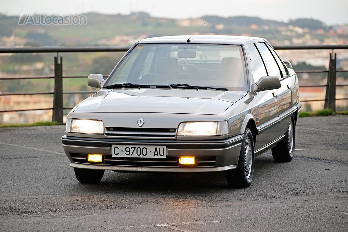 Coches míticos: Renault 21 TXE, el Coche Fantástico para familias ...