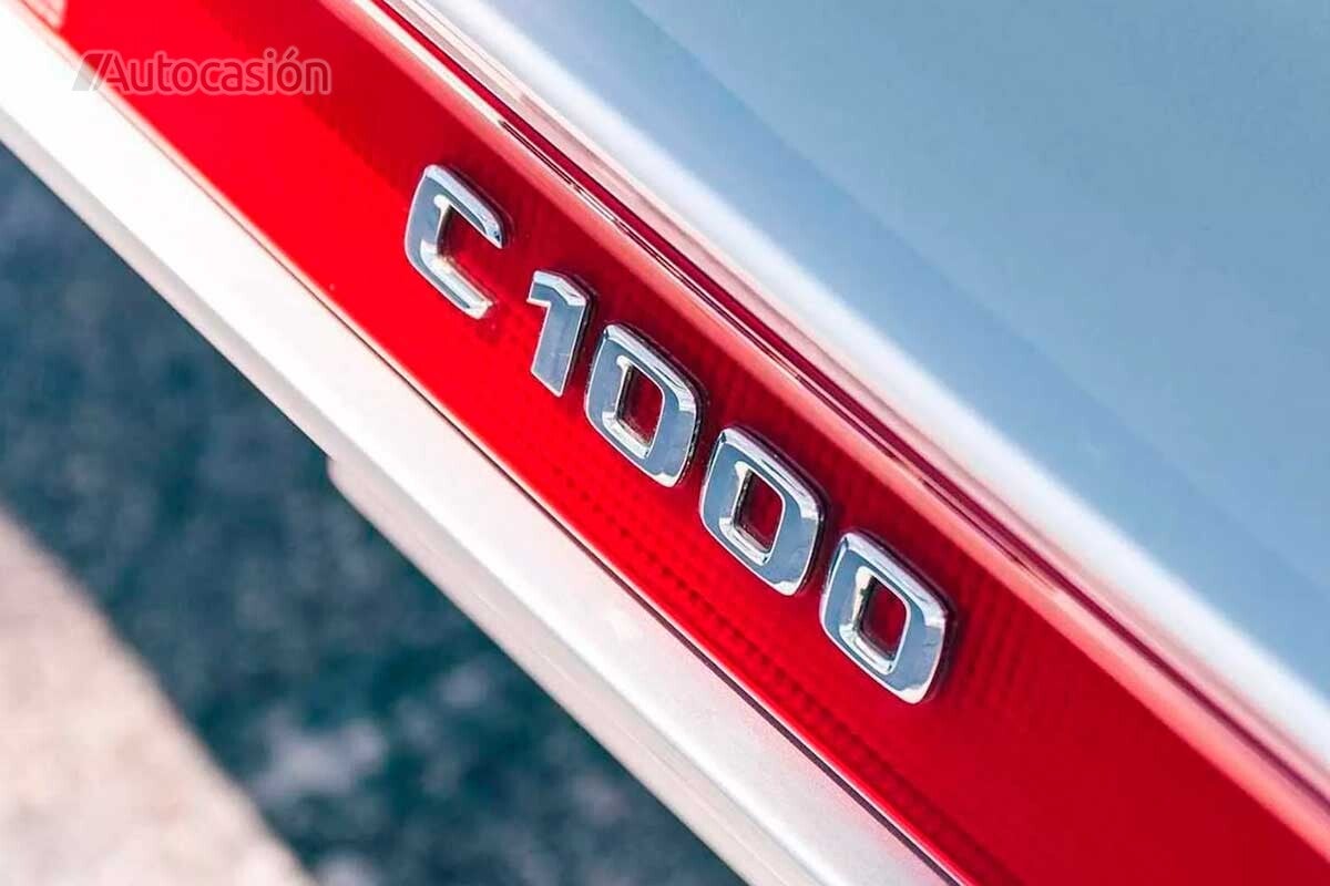 A la venta el único ejemplar del coche que pretendía ser el más rápido ...