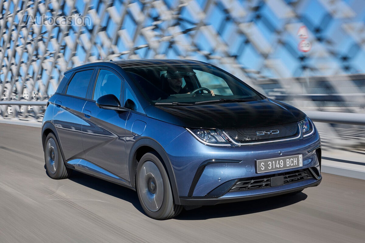 Primera prueba del BYD Dolphin 2023: democratizador eléctrico | Autocasión