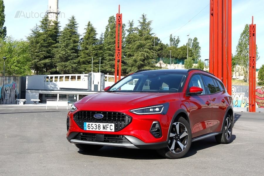 VÍDEO | Prueba del renovado Ford Focus Active 2023: anti-SUV | Autocasión