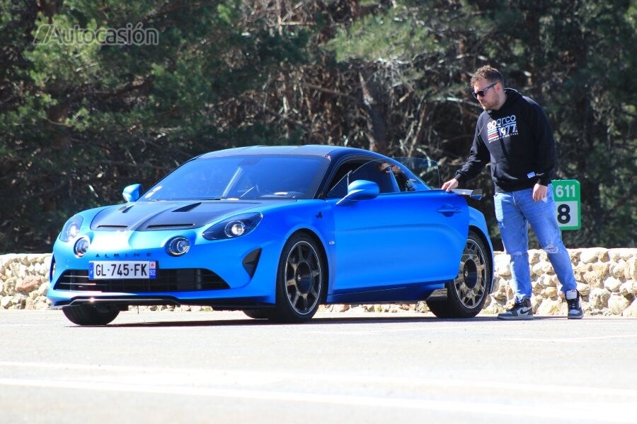 VÍDEO | Prueba del Alpine A110 R: el rey de reyes | Autocasión