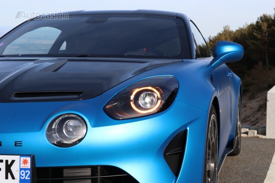 VÍDEO | Prueba del Alpine A110 R: el rey de reyes | Autocasión