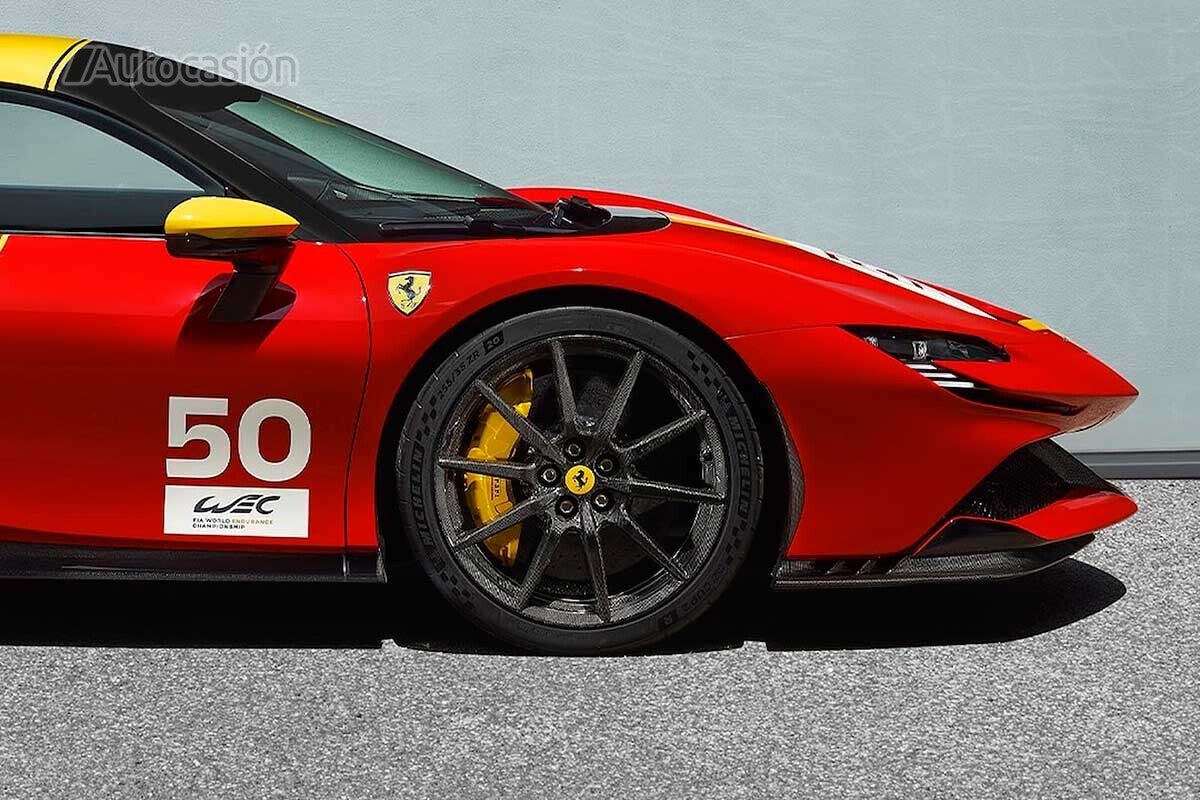 Ferrari se autohomenajea por su victoria en Le Mans con este SF90 ...