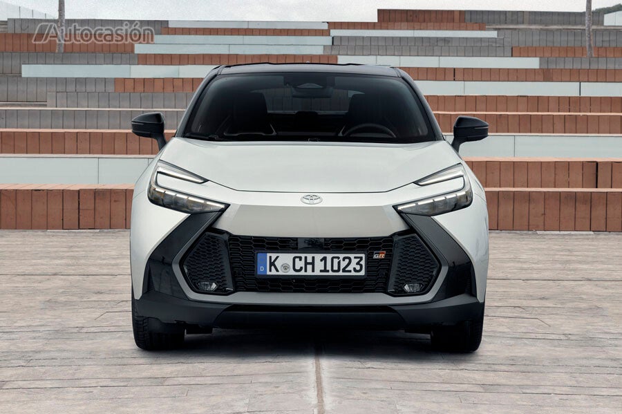 VÍDEO| Toyota C-HR 2024: el híbrido enchufable a prueba | Autocasión