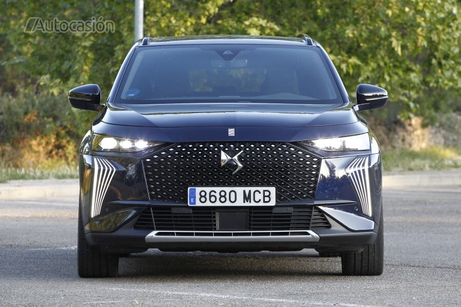 VÍDEO| Prueba del DS 7 E-TENSE 360 CV 4x4: alta costura | Autocasión