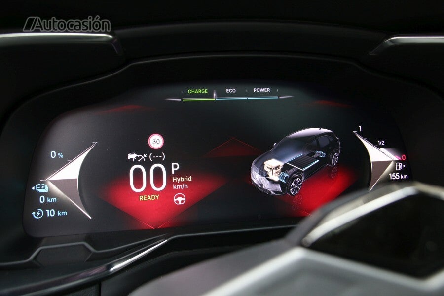 VÍDEO| Prueba del DS 7 E-TENSE 360 CV 4x4: alta costura | Autocasión