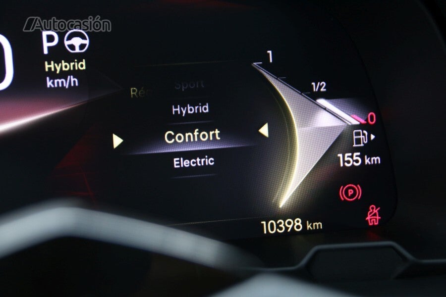 VÍDEO| Prueba del DS 7 E-TENSE 360 CV 4x4: alta costura | Autocasión