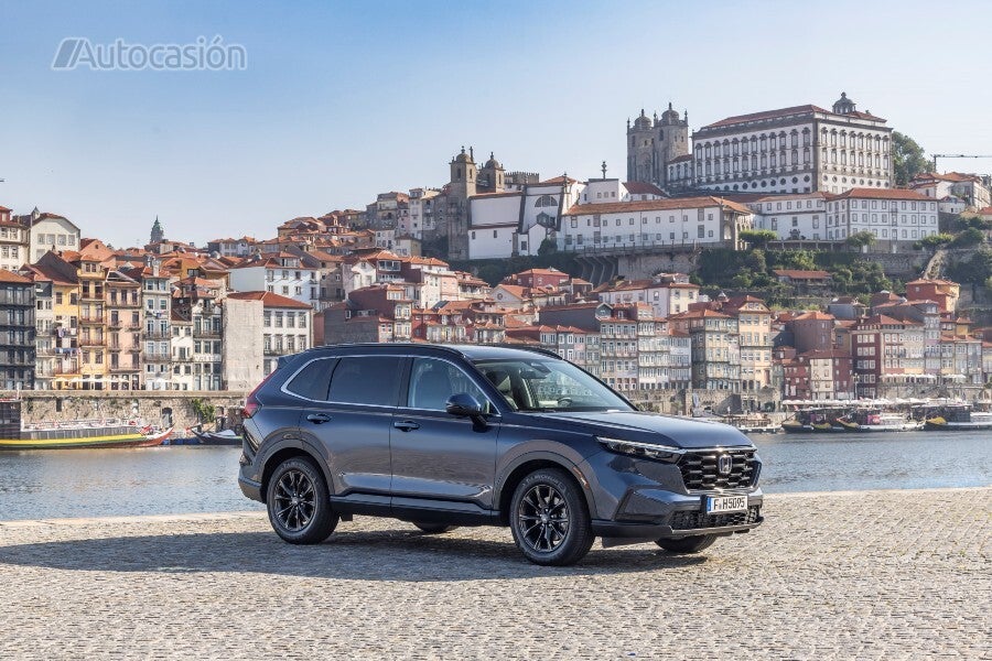 Primera prueba del Honda CR-V 2024: llega el primer PHEV de Honda a Europa | Autocasión