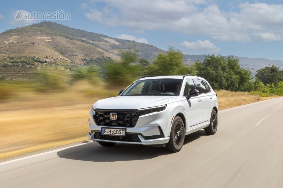 Primera prueba del Honda CR-V 2024: llega el primer PHEV de Honda a Europa | Autocasión