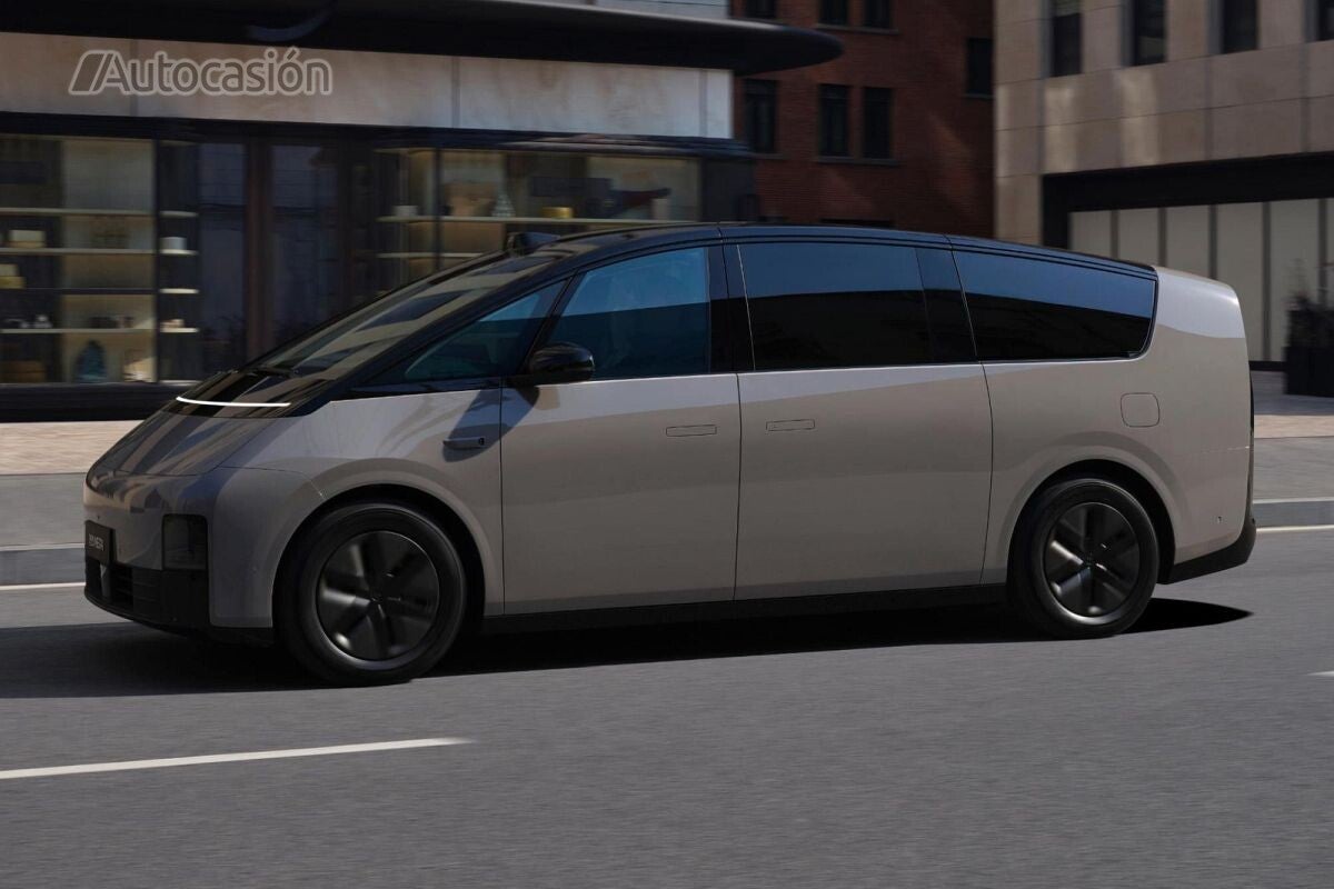 Li Mega, el súper monovolumen eléctrico de lujo chino | Autocasión