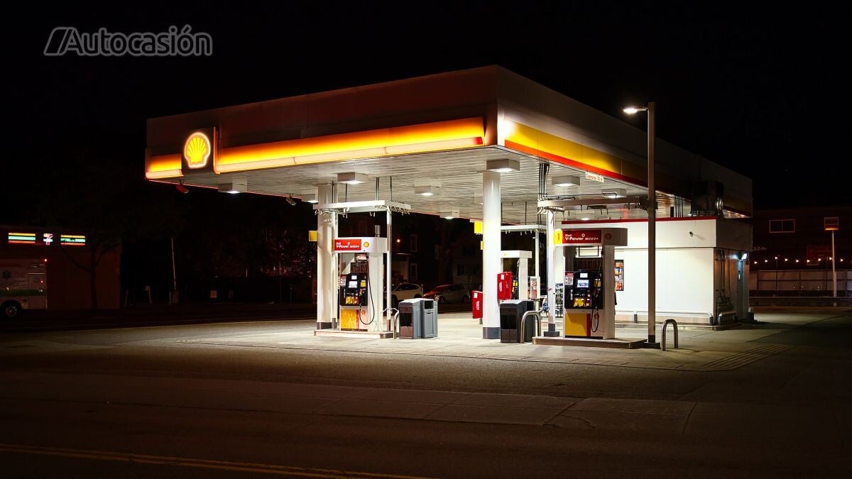 Shell cerrará 1.000 gasolineras y apuesta por los puntos de recarga ...