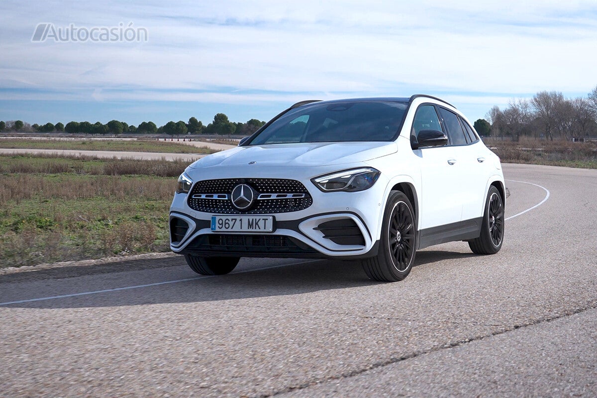 VÍDEO| Comparativa Mercedes Benz GLA 200 vs GLA 200 d | Autocasión