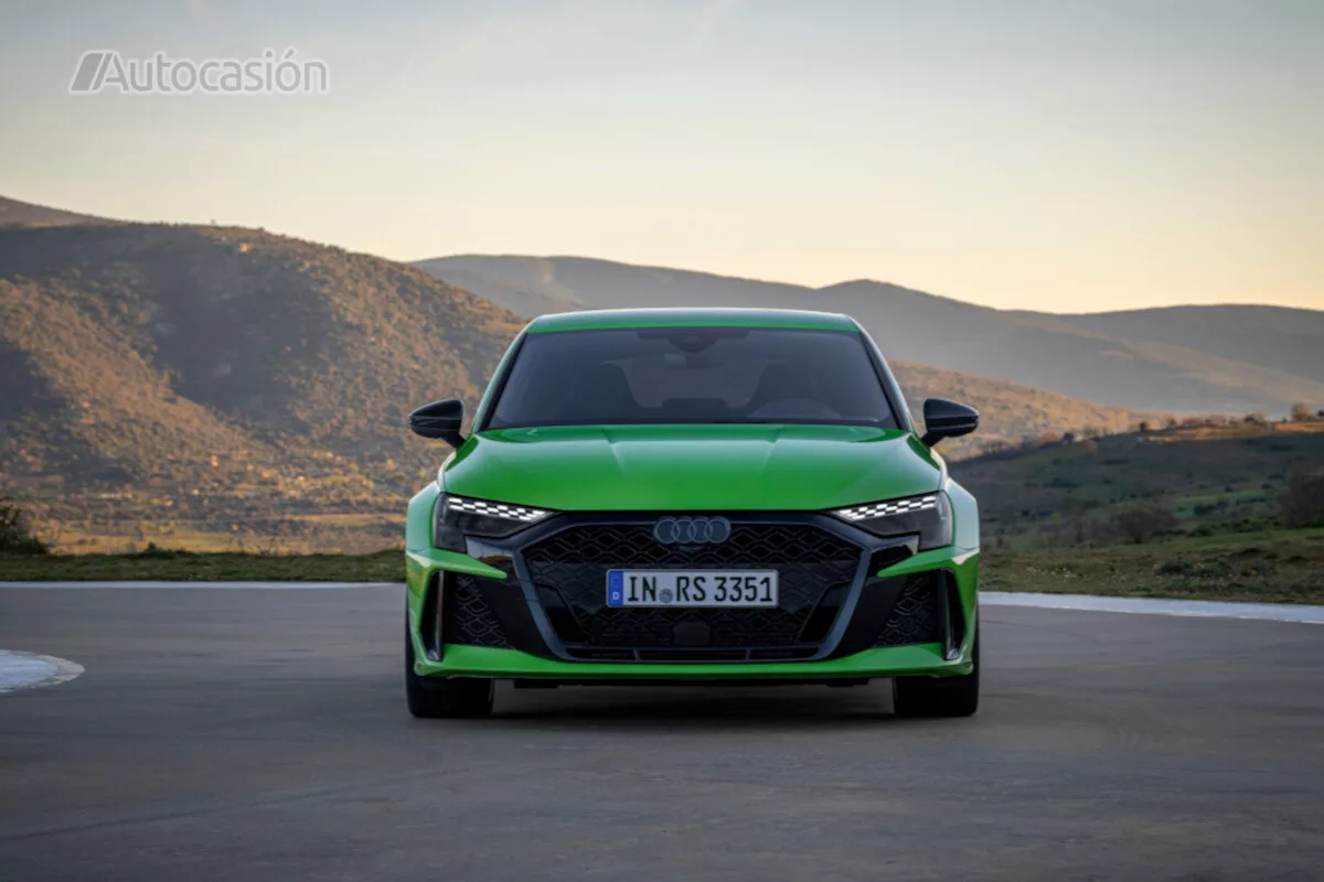 Nuevo Audi RS 3: el compacto deportivo que lo tiene todo (menos 21 CV)