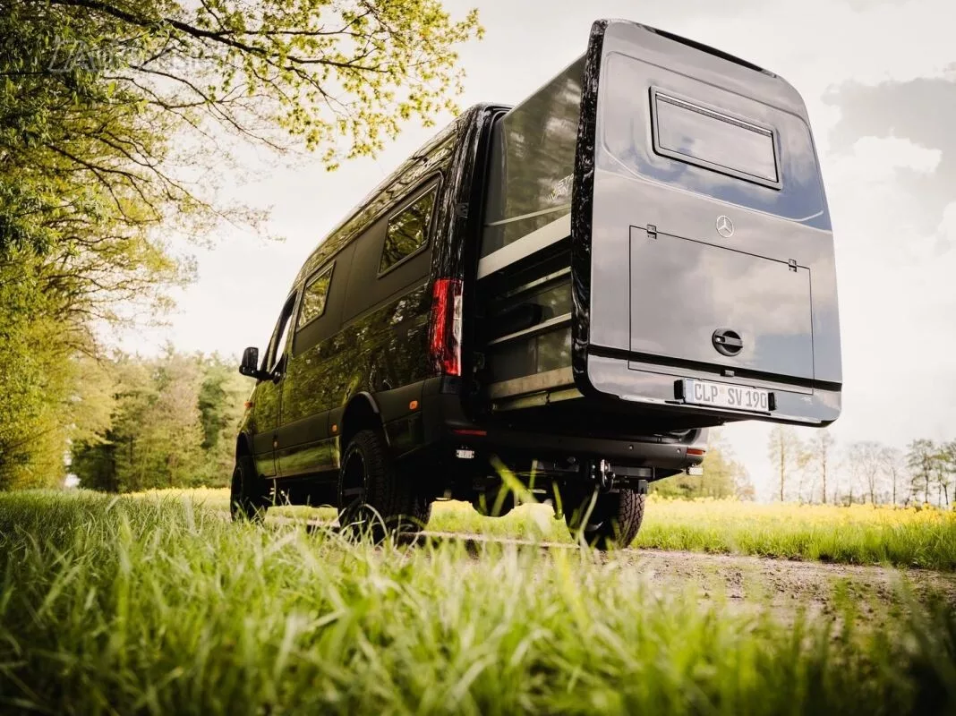 Starvan “estira” la Mercedes Sprinter para convertirla en la camper ...