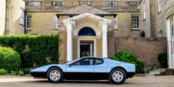 Un exclusivo Ferrari con un color “raro” a subasta | Autocasión