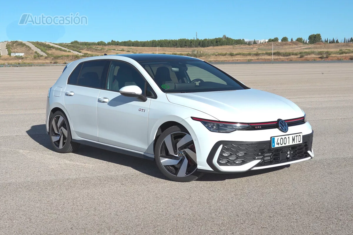 VÍDEO| Volkswagen Golf GTI: ¿qué cambia con el restyling? | Autocasión