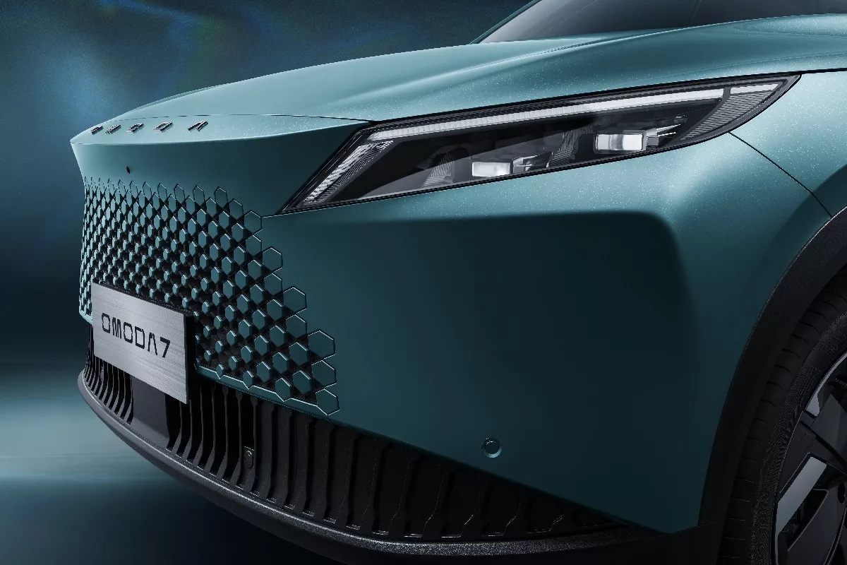 Con 279 CV y etiqueta CERO, este SUV chino promete poner contra las cuerdas al Toyota RAV4 ...