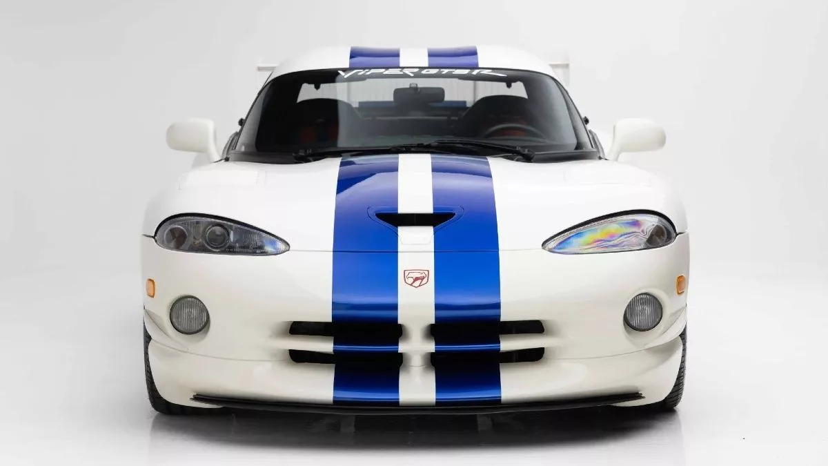A subasta un Dodge Viper muy especial del que solo se fabricaron 100 ...